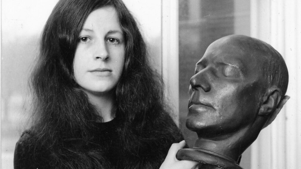 Tributes paid following death of Scotland's ‘powerhouse’ curator ...