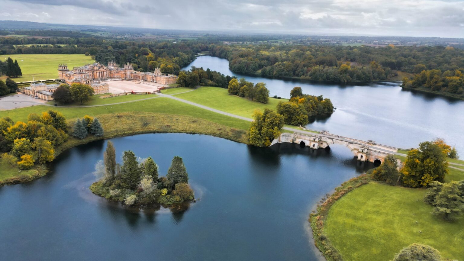 New report highlights ongoing risk of repair backlog at historic houses ...