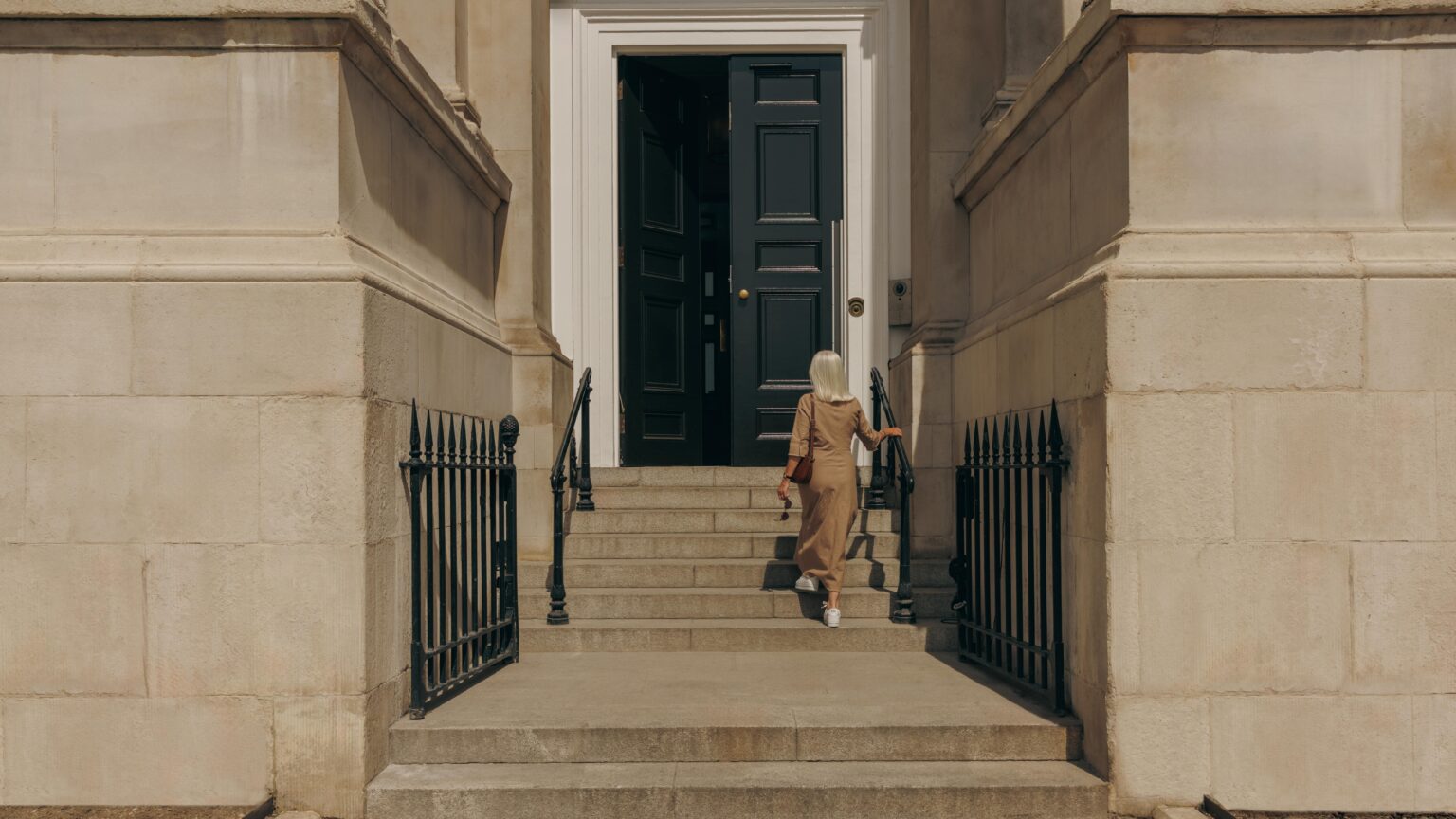 National Gallery scoops award for Van Gogh show - Museums Association